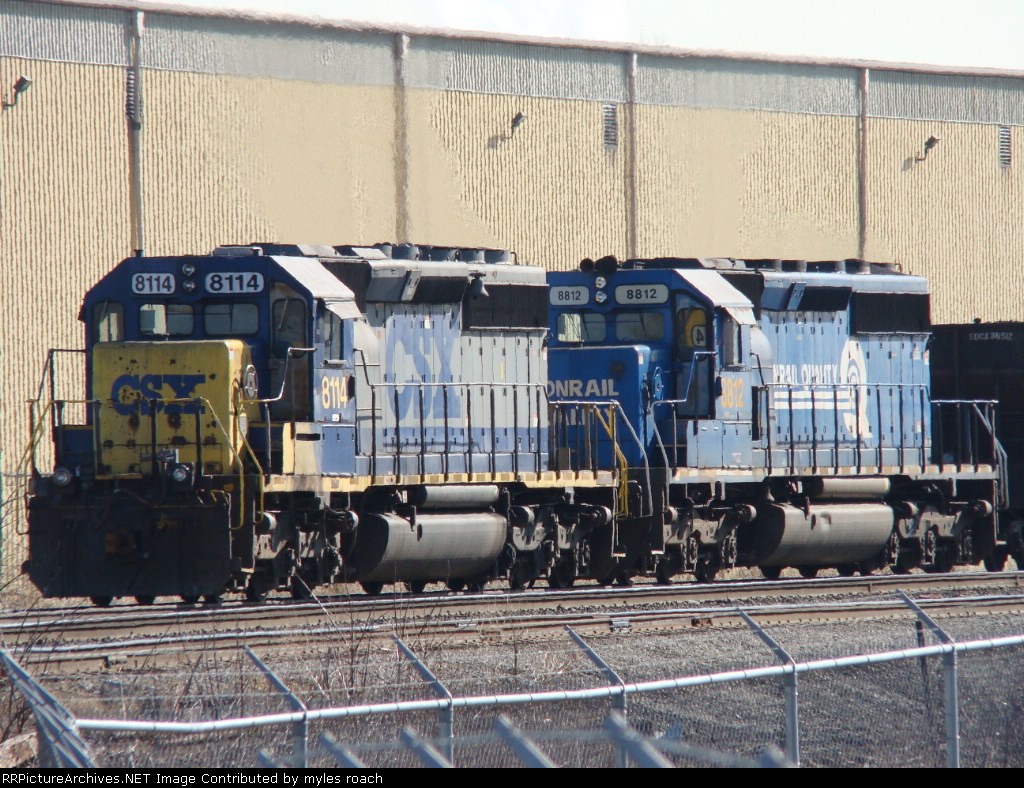 CSX SD40-2's